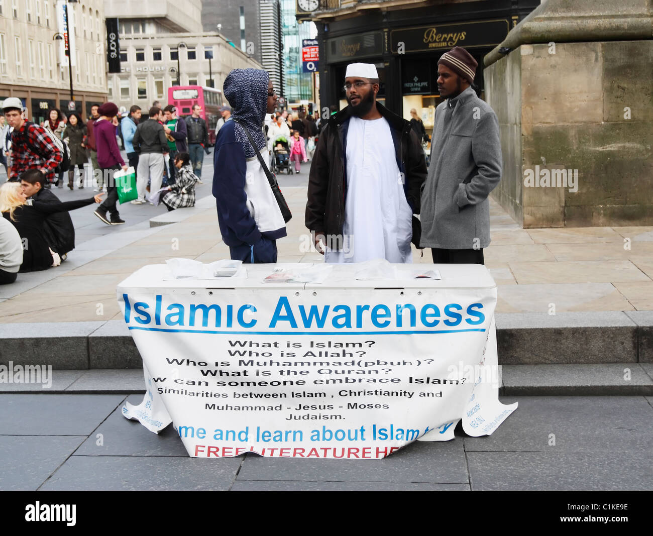 Islamic awareness hi-res stock photography and images - Alamy