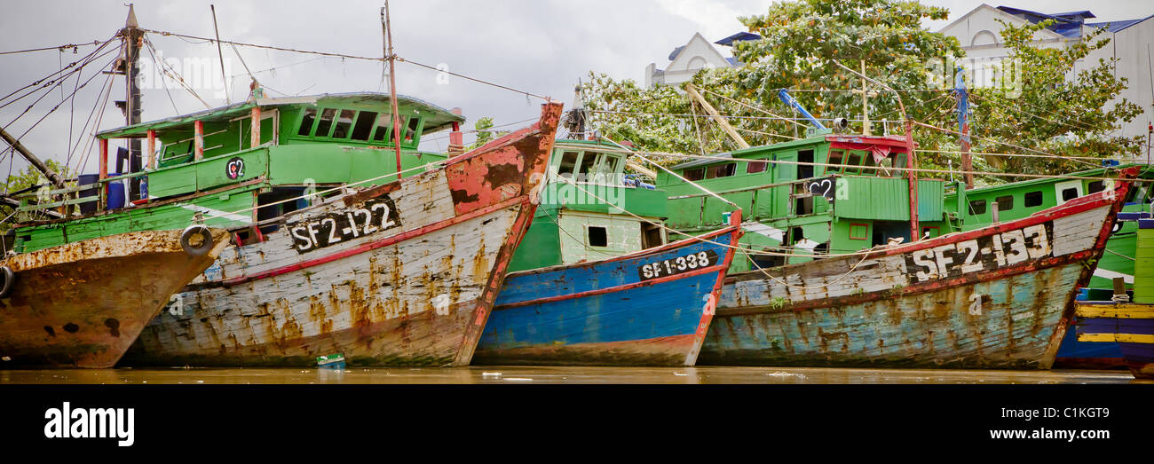 Once Proud Rows of Prows, Sarawak River, Kuching Stock Photo - Alamy
