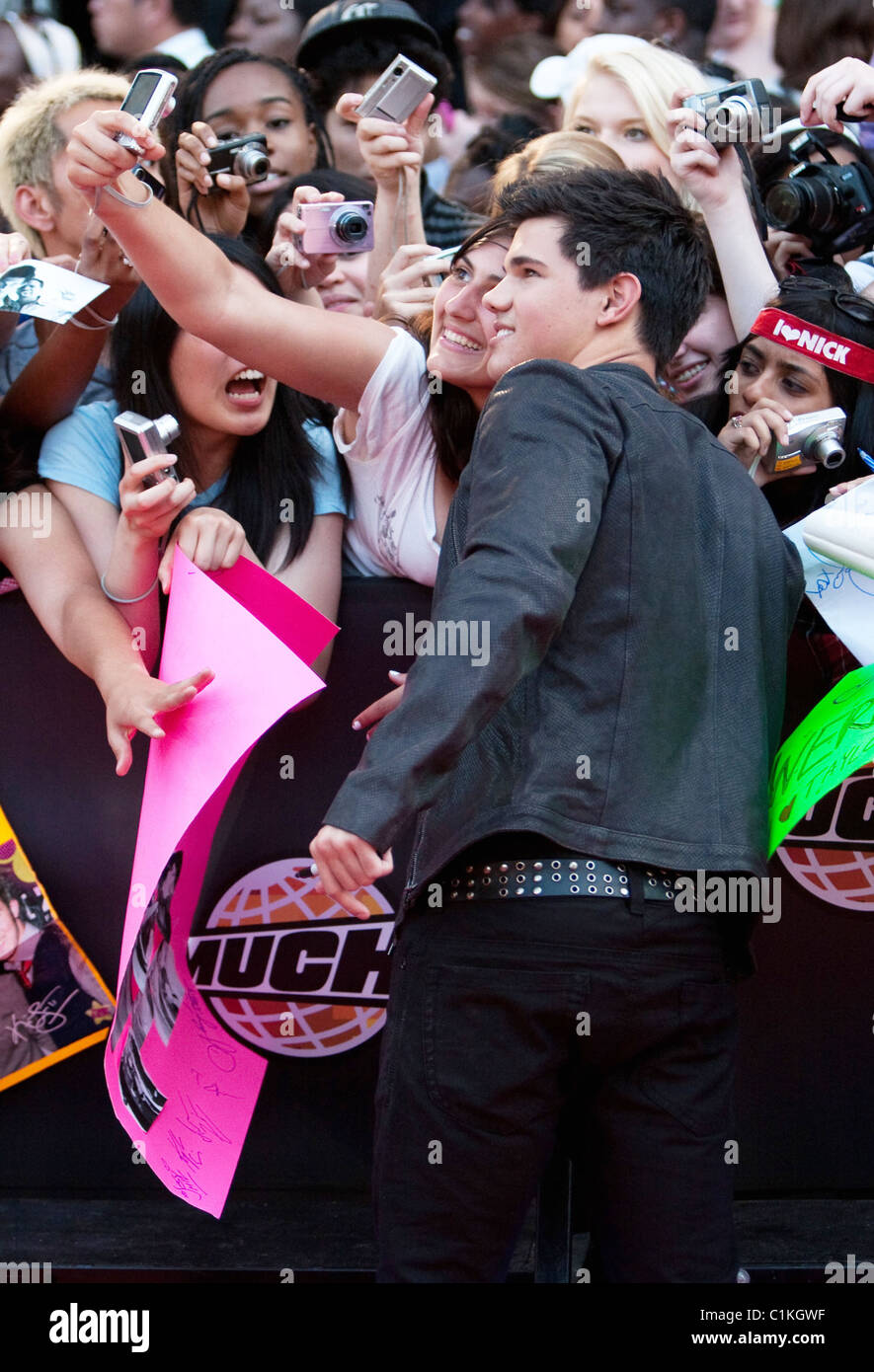 Taylor Lautner The 2009 Much Music Video Music Awards - Arrivals ...