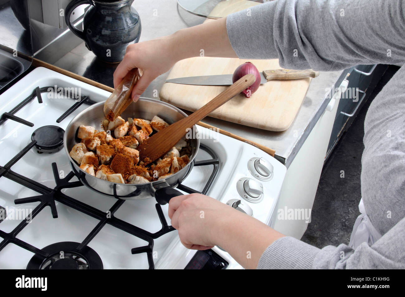 Packet of chicken hi-res stock photography and images - Alamy