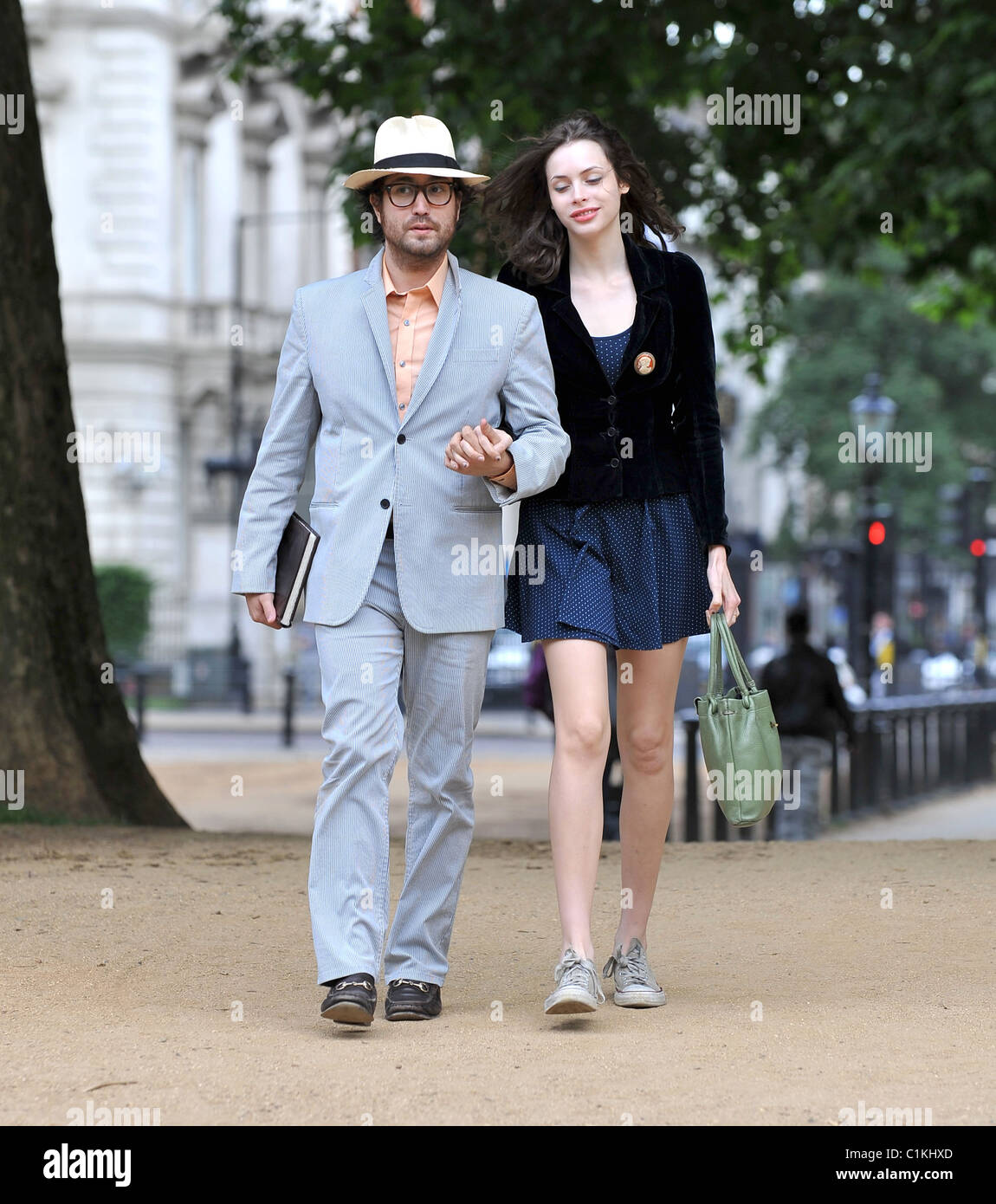 Sean Lennon and girlfriend Charlotte Kemp Muhl dressed for summer as ...