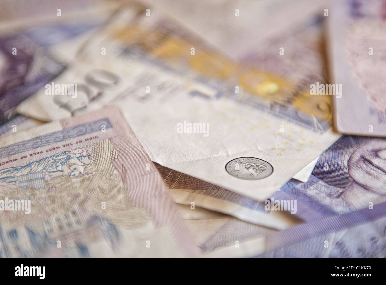 Pile of new 20 pound notes hi-res stock photography and images - Alamy