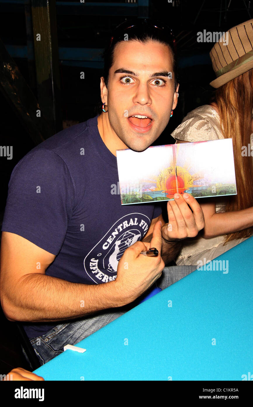 Steel Burkhardt Castmembers sign CDs of the new Broadway cast recording ...