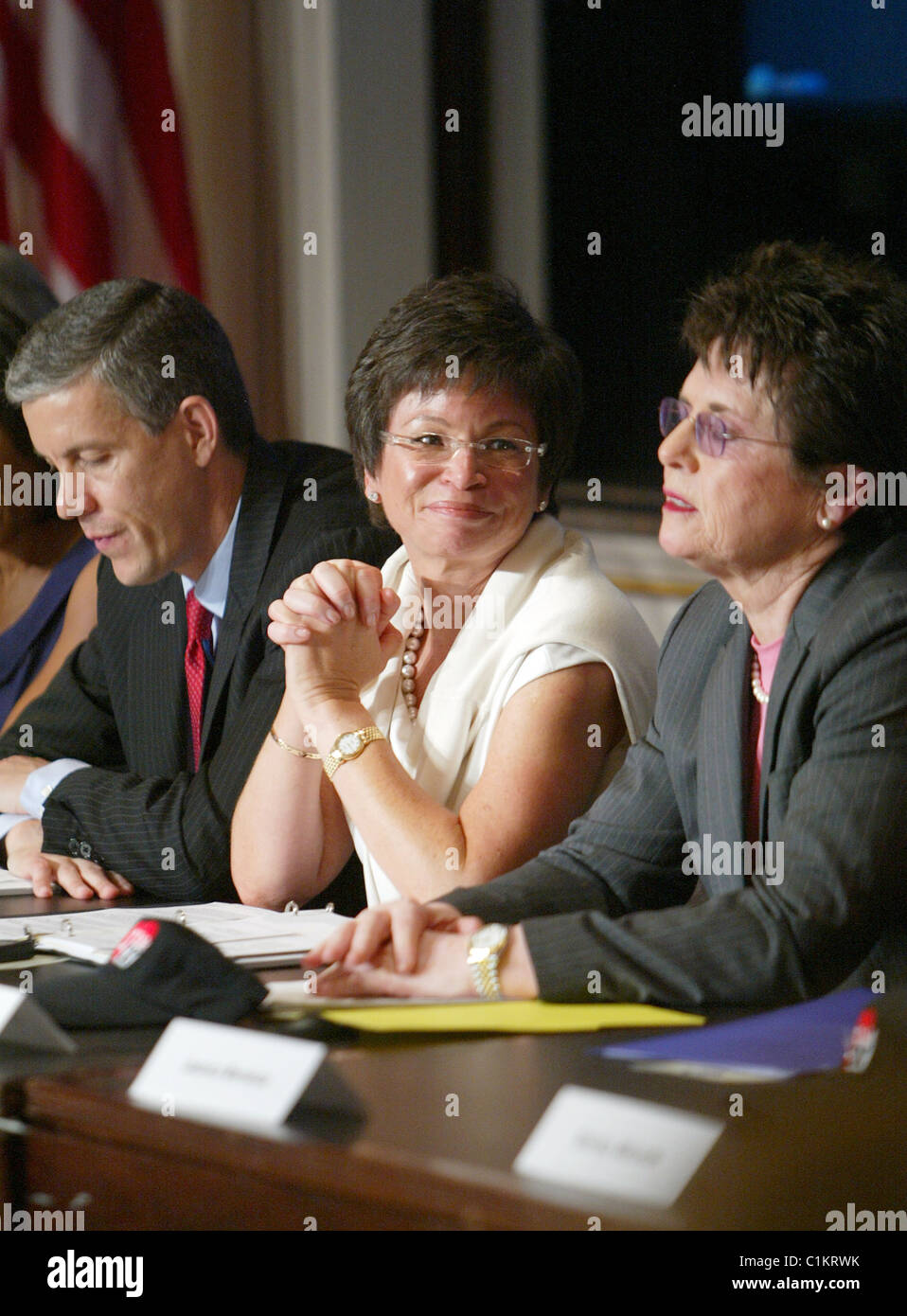 Dominique Dawes, Valerie Jarrett, Billie Jean King and Jessica Mendoza ...