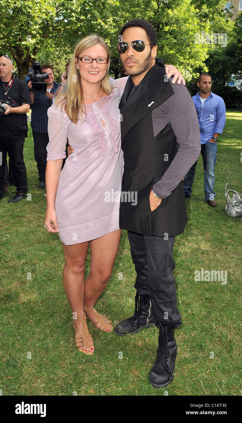 Lenny Kravitz with NOW magazine journalist Photocall in advance of his ...