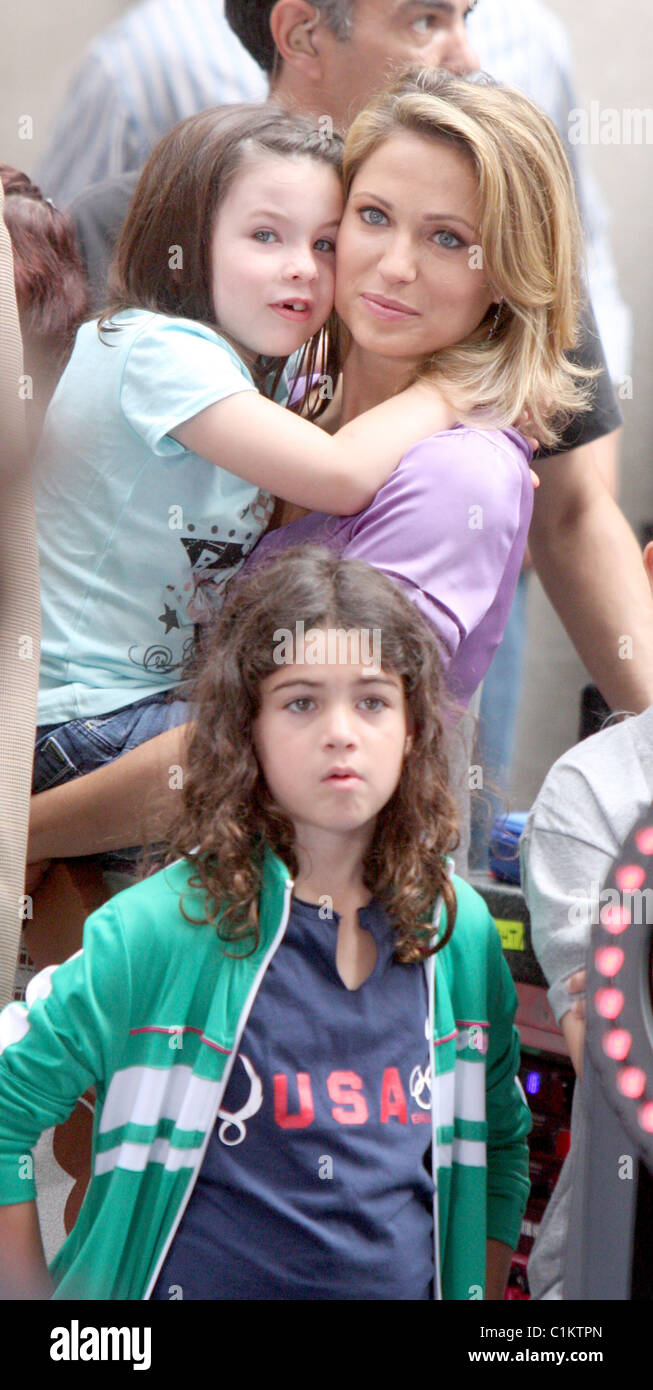 Amy Roebuck and her two daughters watching the Jonas Brothers The Jonas ...