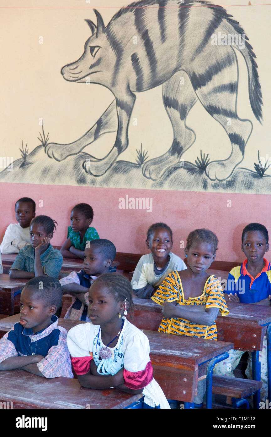 Mali village school hi-res stock photography and images - Alamy