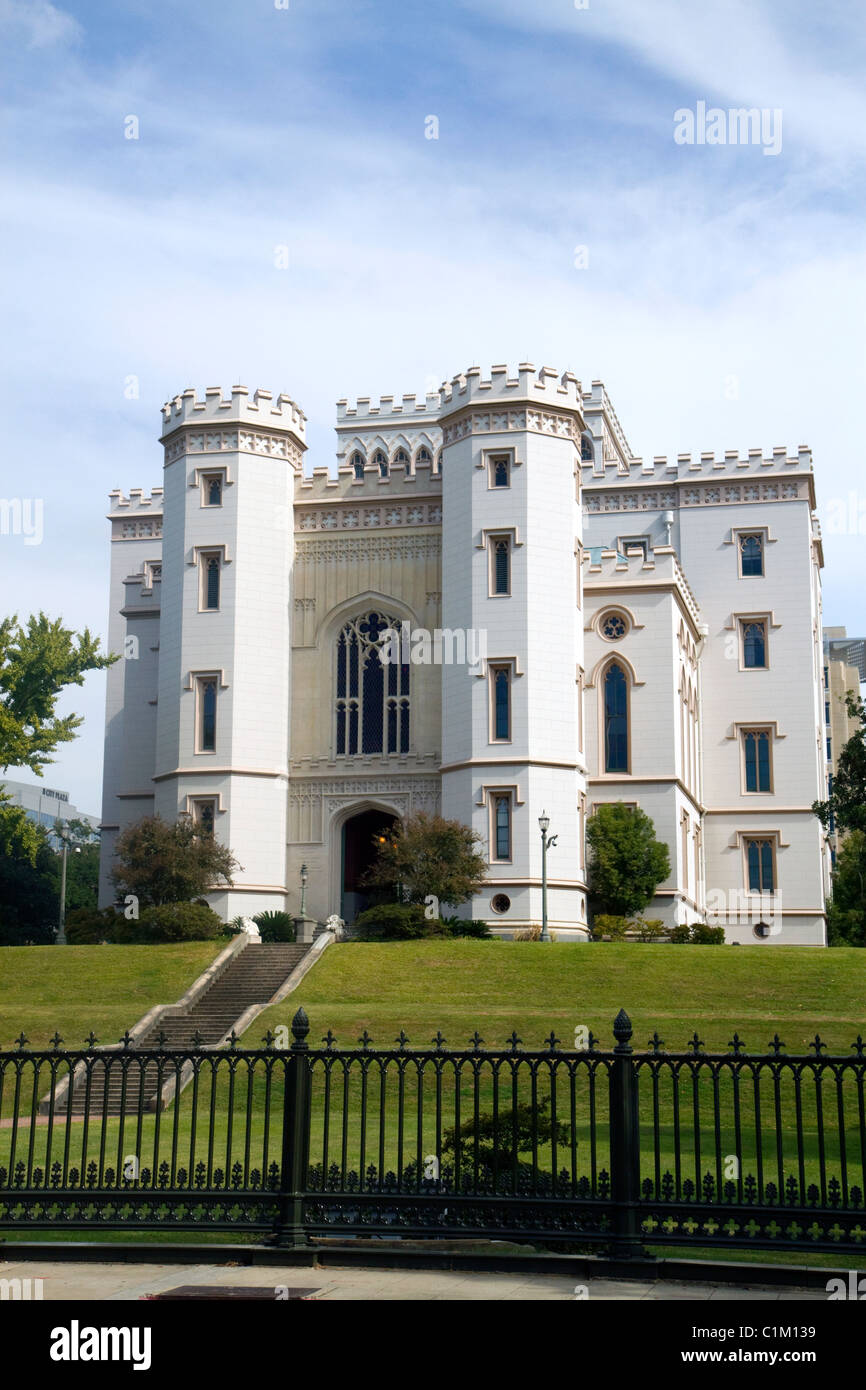 Louisiana state capitol building hi-res stock photography and images ...