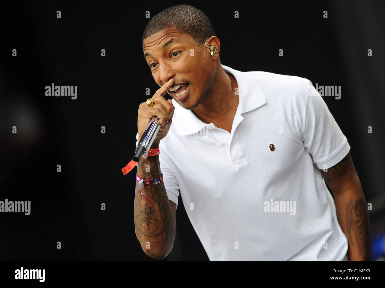 Pharrell williams glastonbury festival hi-res stock photography and ...