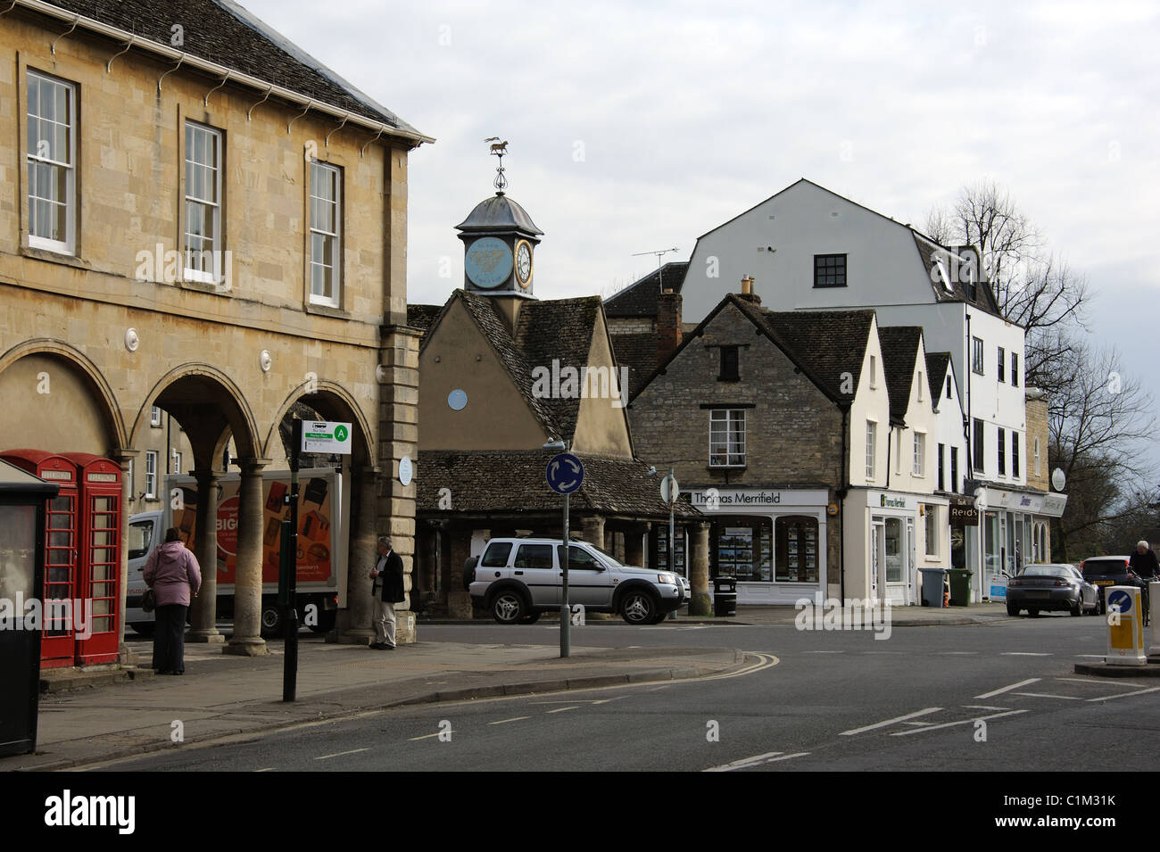 Witney buttercross hi-res stock photography and images - Alamy
