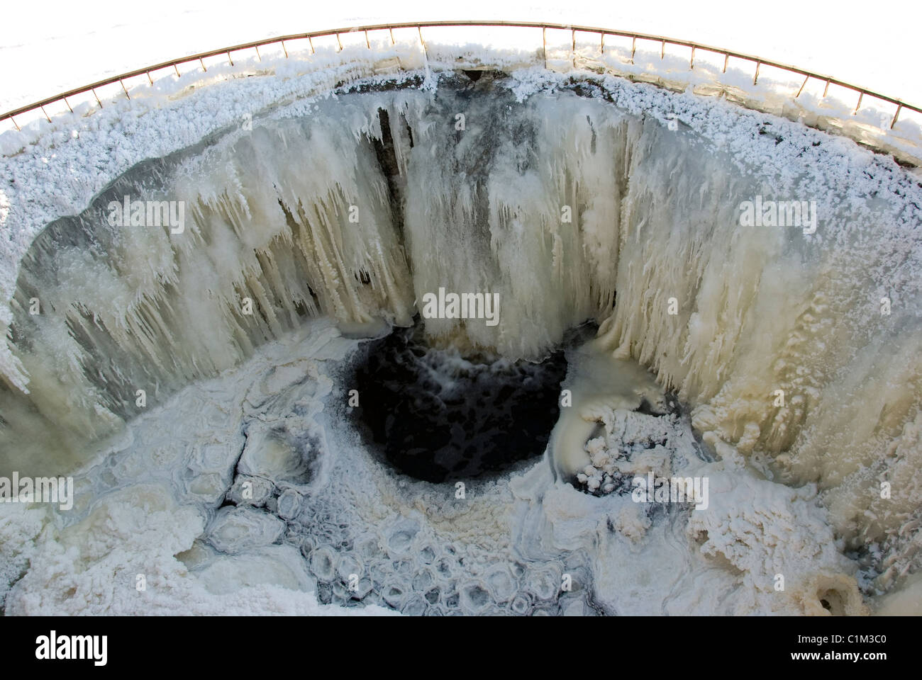 lake dam ice forms in midwinter freeze Stock Photo - Alamy