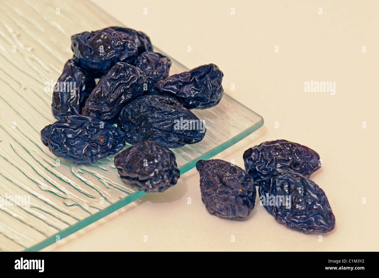 Pruneaux hi-res stock photography and images - Alamy