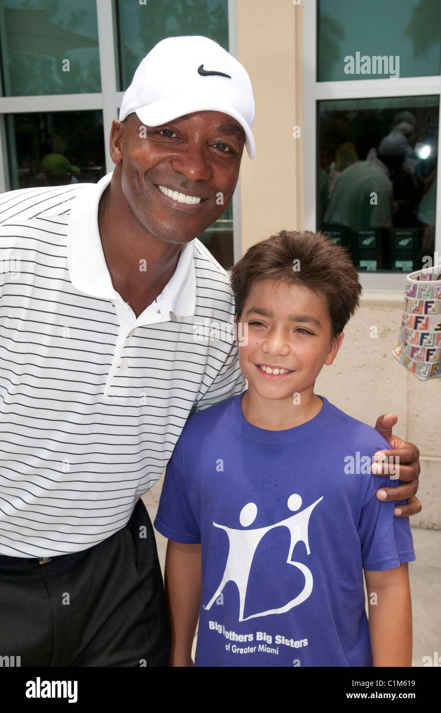 Isiah Thomas with Big Brothers Big Sisters of Greater Miami "little ...