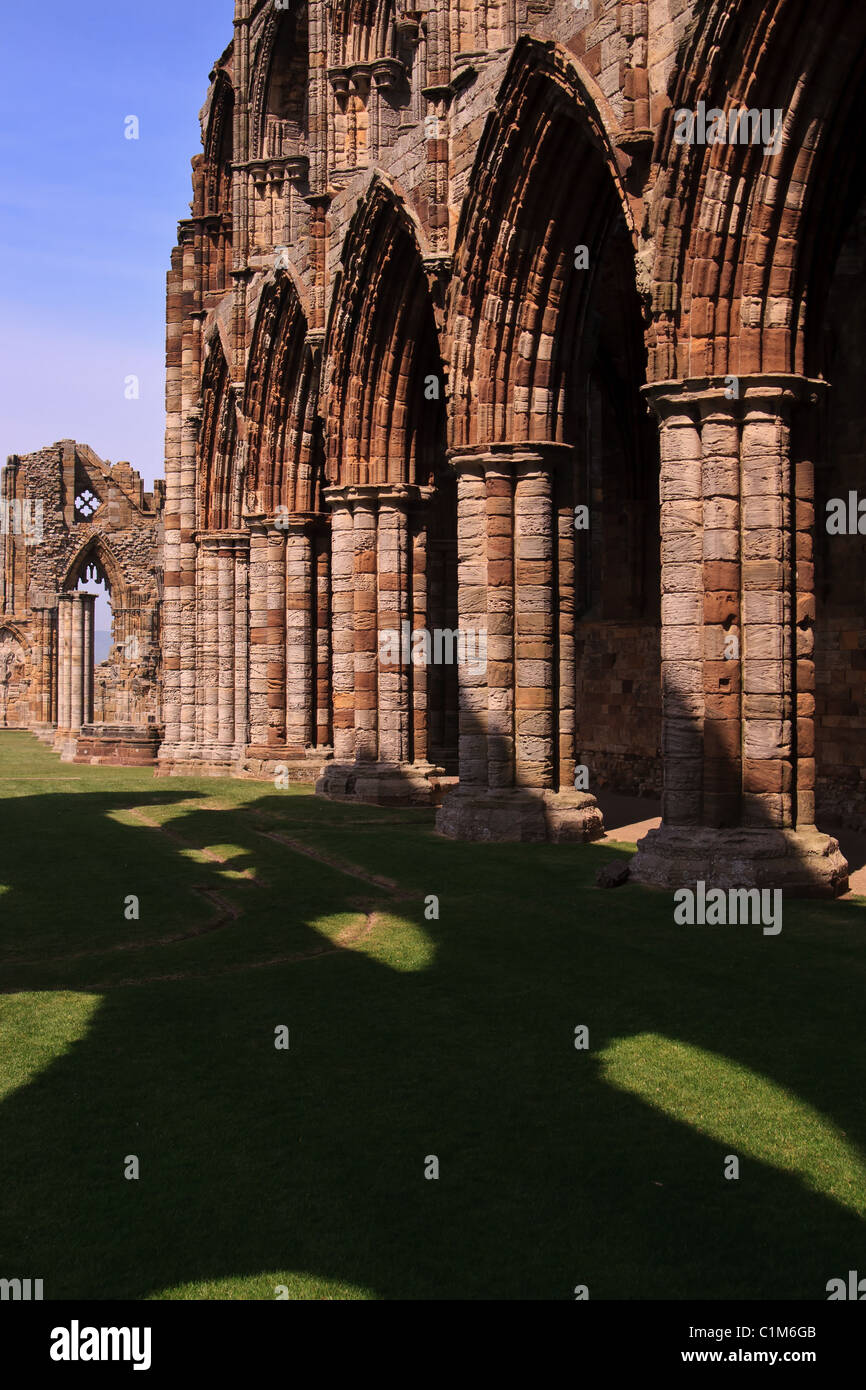 Gothic ruins hi-res stock photography and images - Alamy