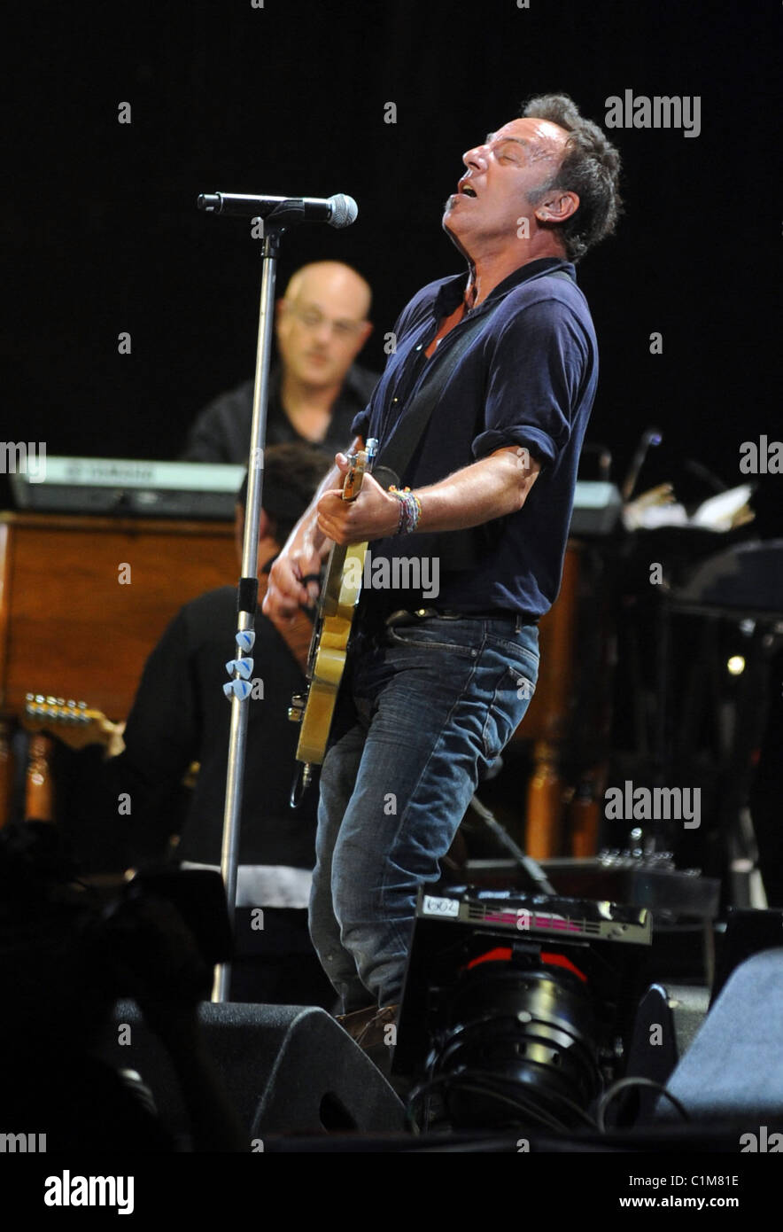 Bruce Springsteen 2009 Glastonbury Festival - Day 2 Somerset, England ...