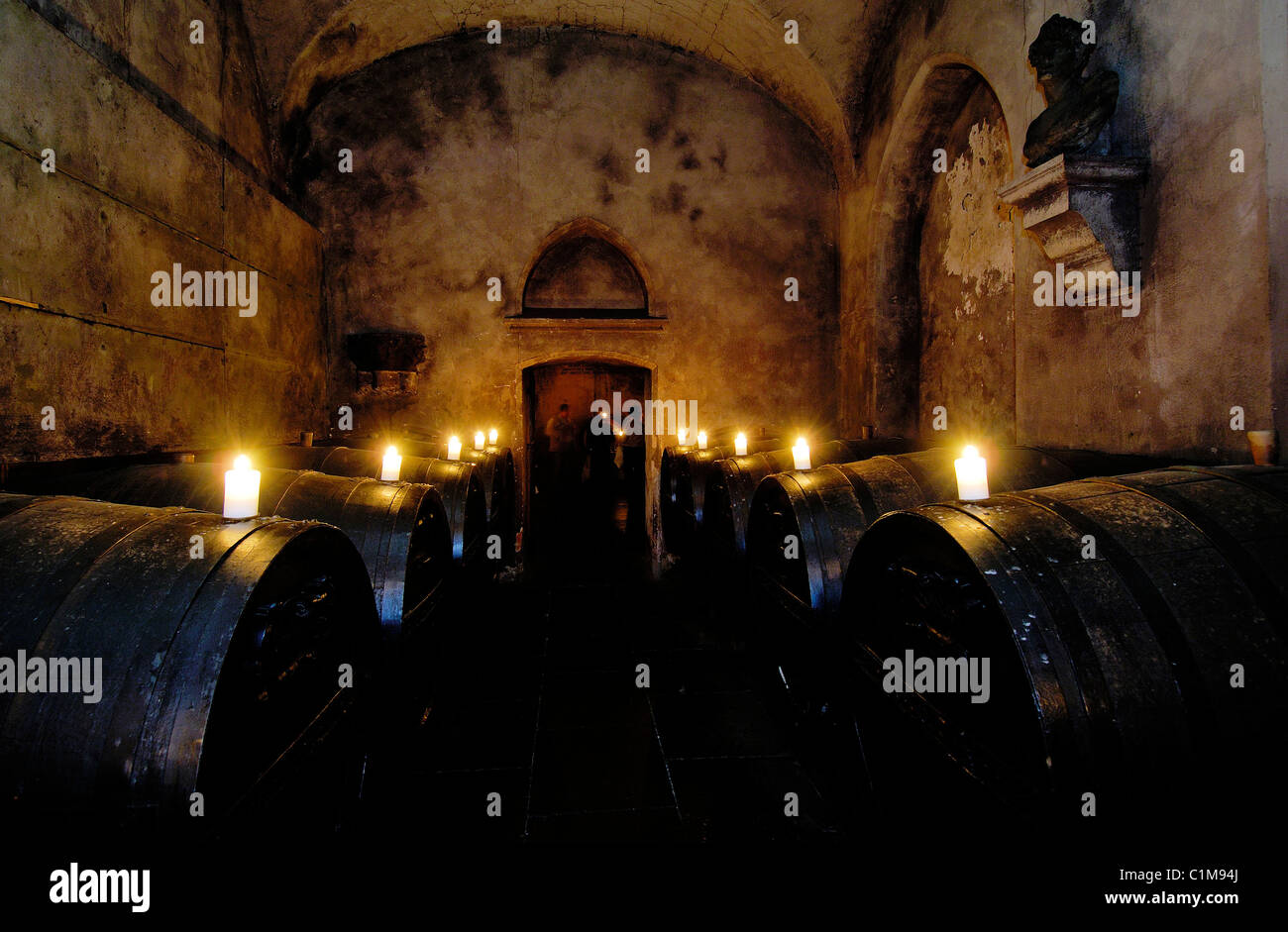 Germany, Bremen, the wine cellar from the restaurant Ratskeller under ...