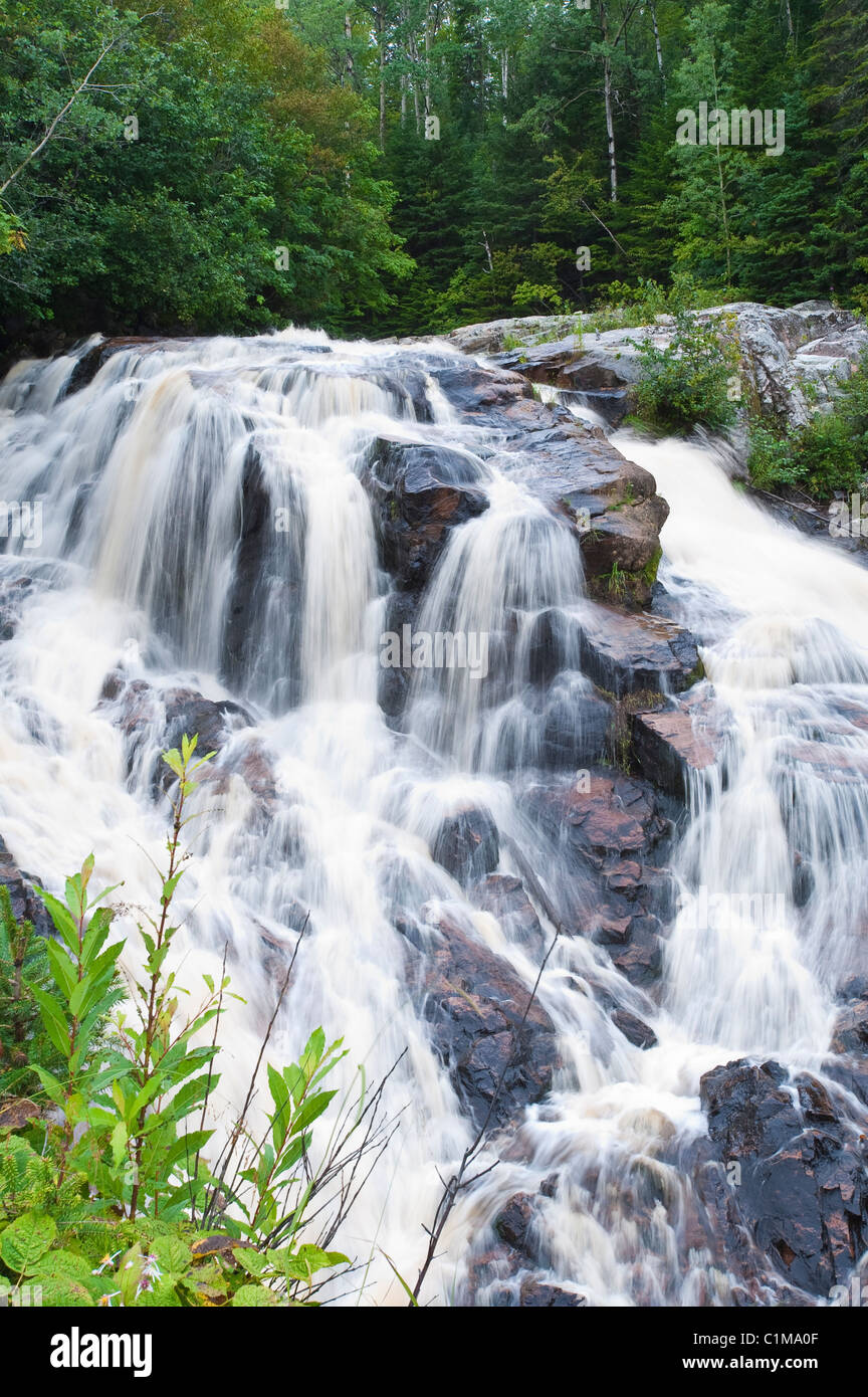 Roadside waterfalls hi-res stock photography and images - Alamy