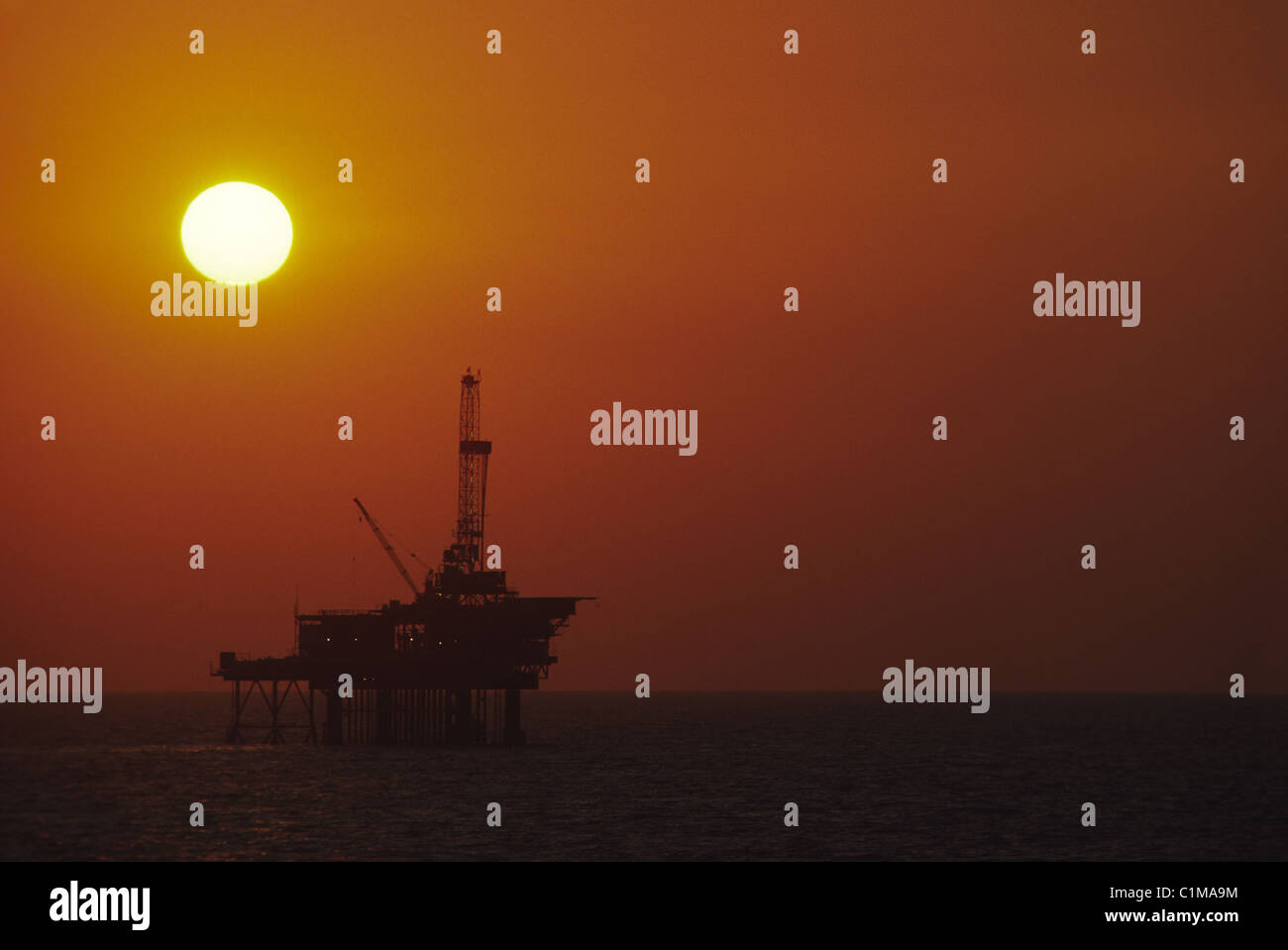 Offshore ocean hi-res stock photography and images - Alamy