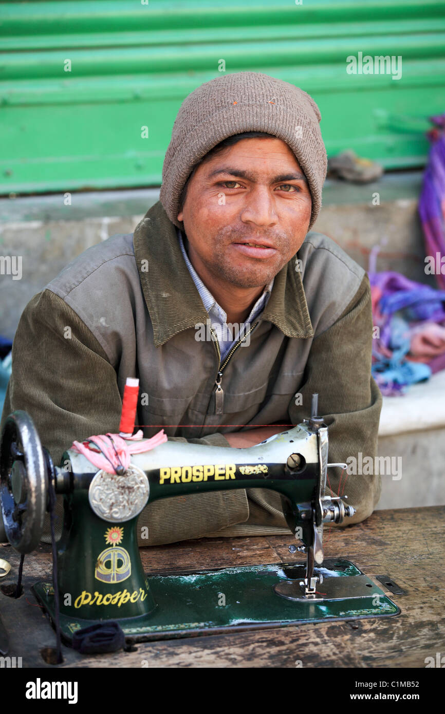 Nepali man in the Himalaya Nepal Stock Photo - Alamy