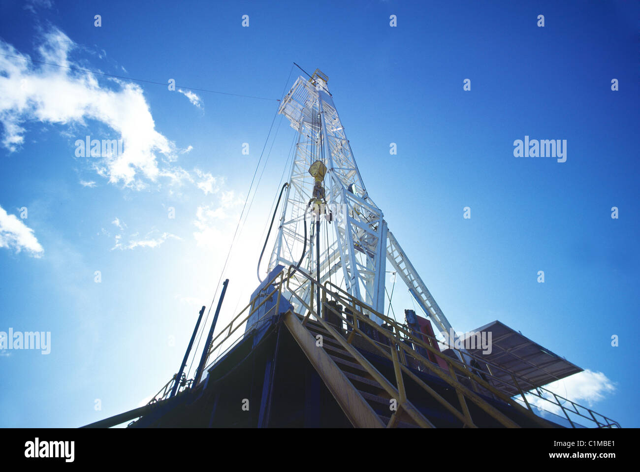 Oil derrick america hi-res stock photography and images - Alamy