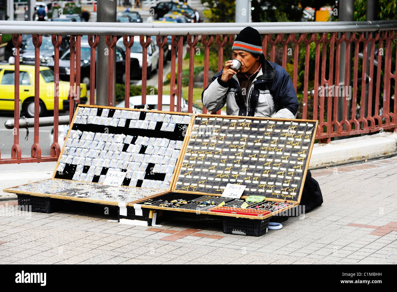 Japanese street seller hi-res stock photography and images - Alamy