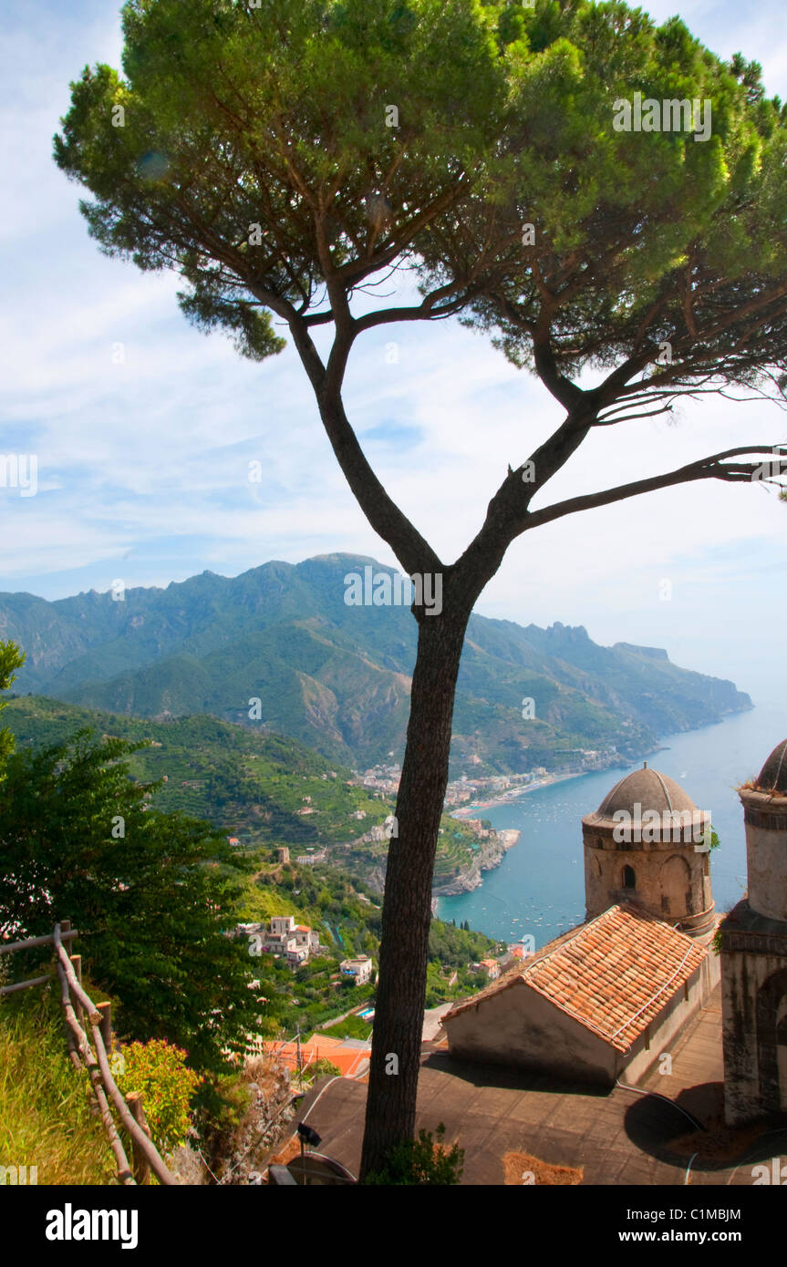 Amalfi coast plates hi-res stock photography and images - Alamy