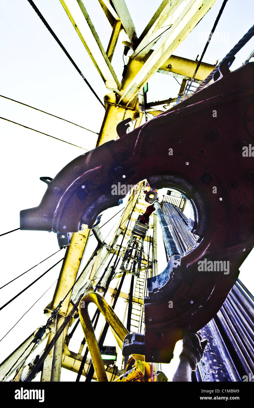 Power tong hi-res stock photography and images - Alamy