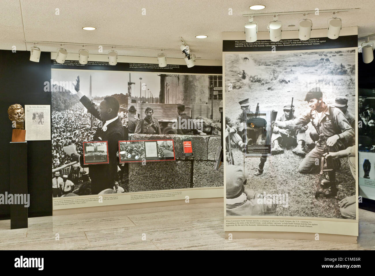 1960s library history hi-res stock photography and images - Alamy