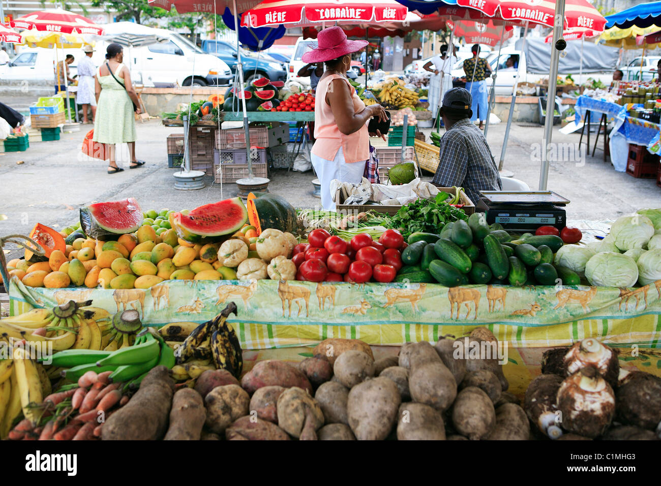 Martinique fruits market hi-res stock photography and images - Alamy
