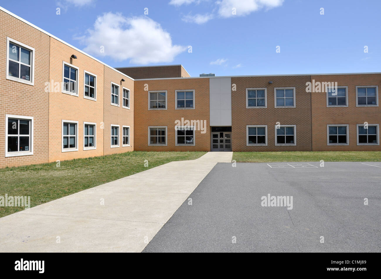 Exterior of a modern brick elementary school Stock Photo - Alamy