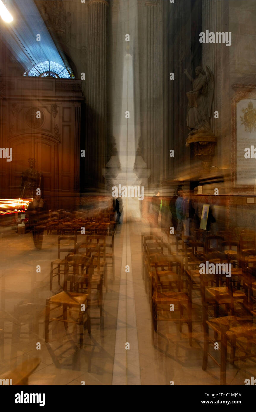 Obelisk sundial hi-res stock photography and images - Alamy