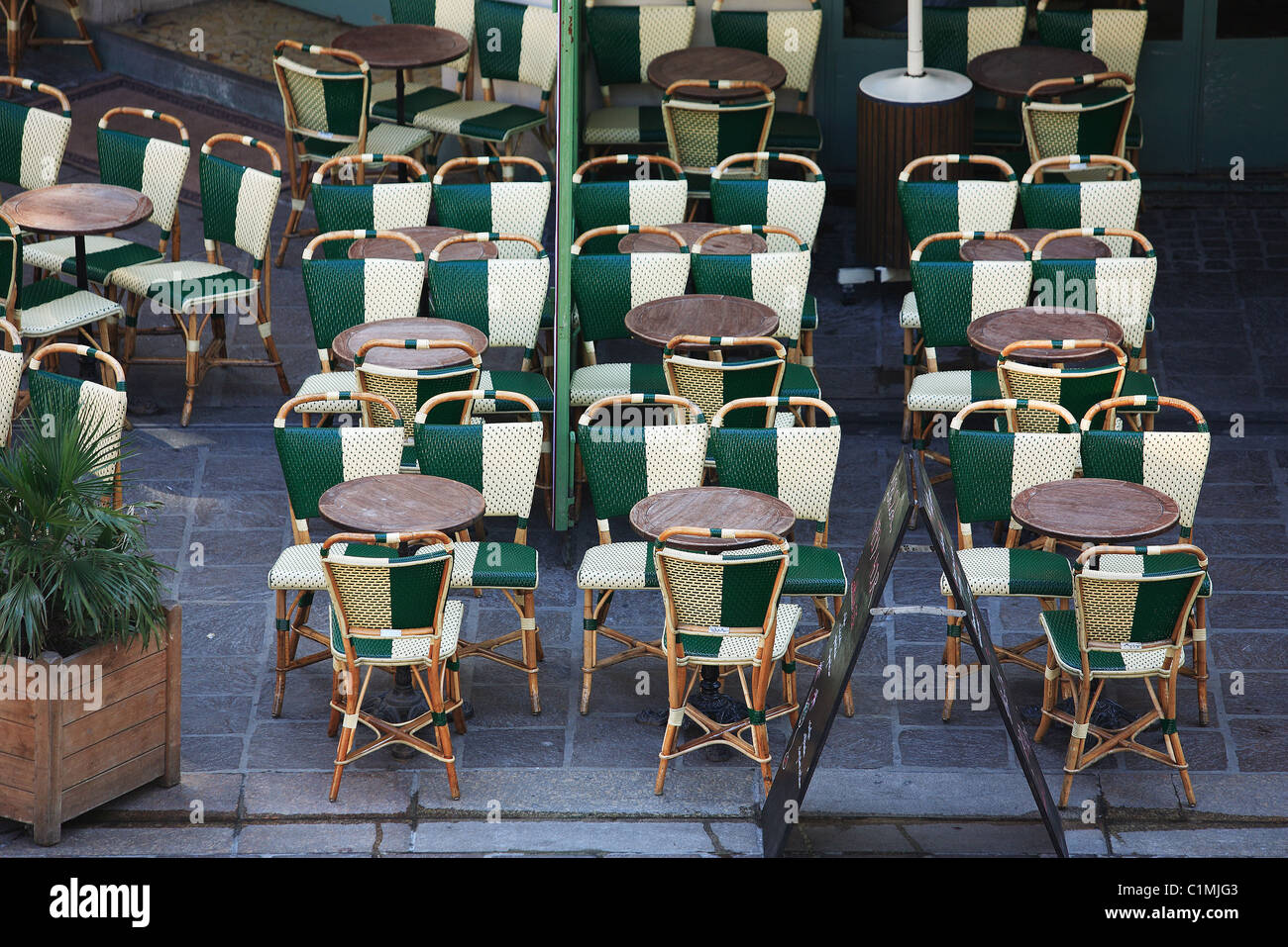 France, Paris, cafe terrace Stock Photo - Alamy