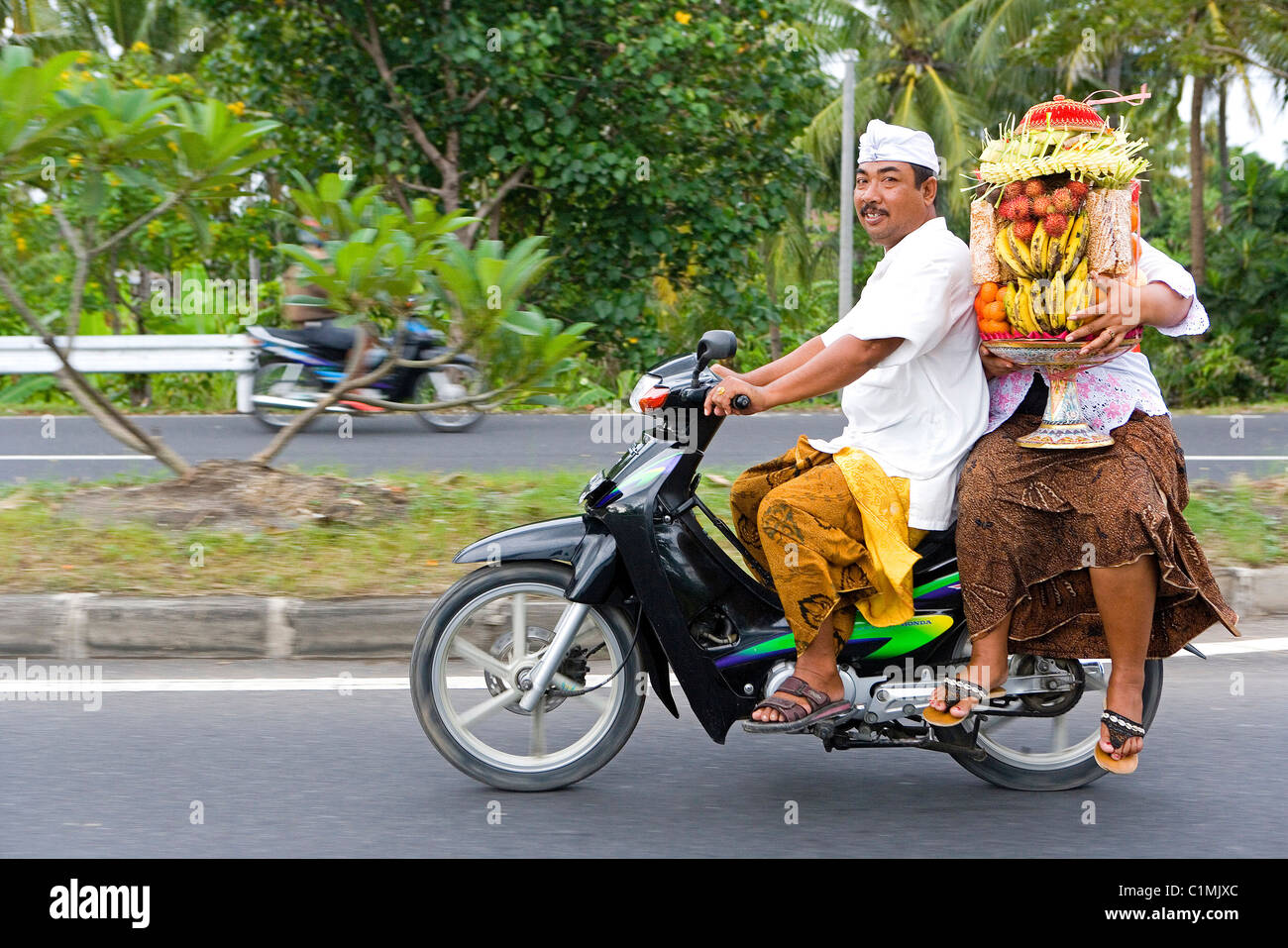 Bali road hi-res stock photography and images - Alamy