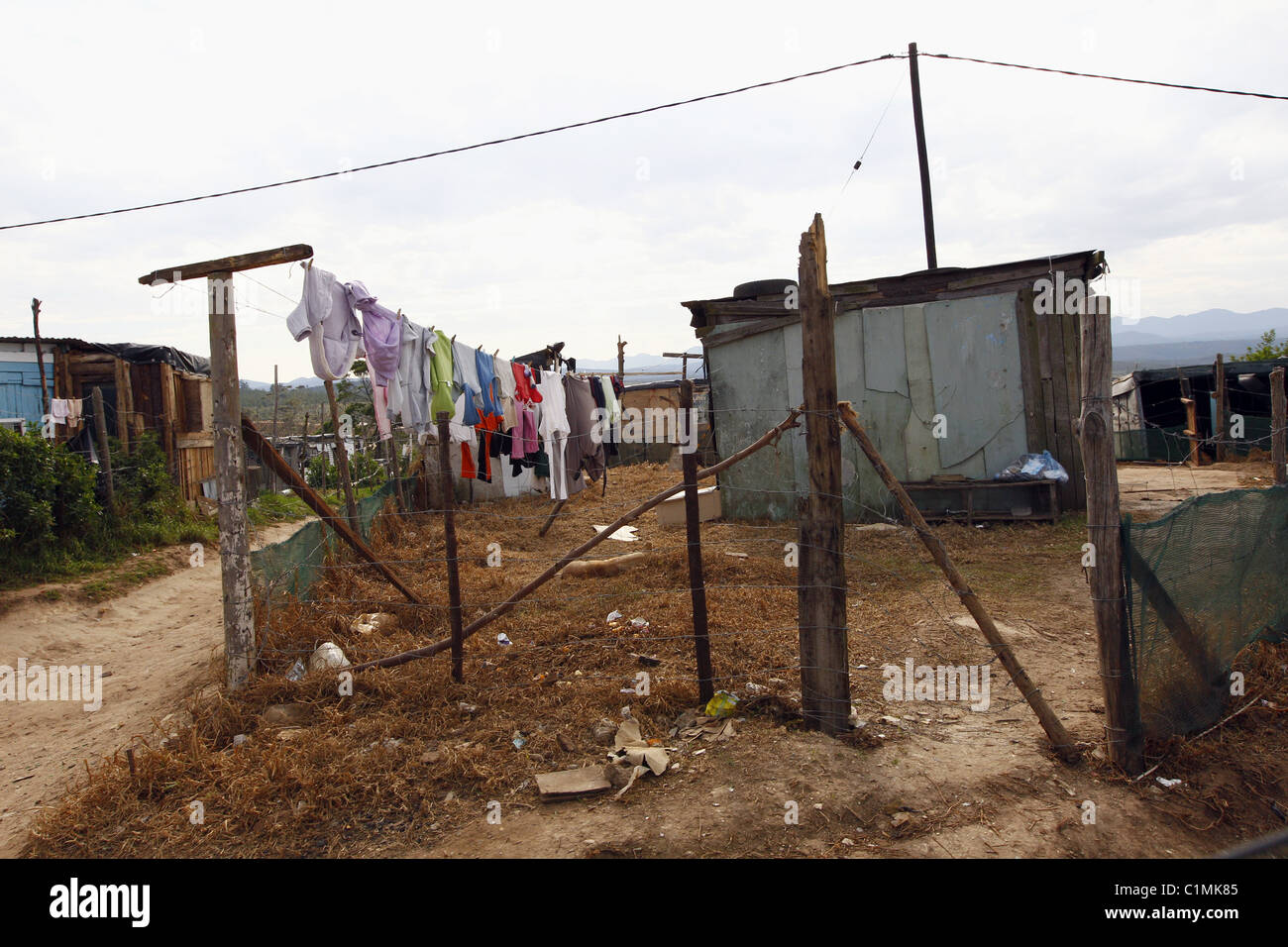 TOWNSHIP HOUSE & WASHING LINE KWANOKUTHULA TOWNSHIP SOUTH AFRICA 05 ...