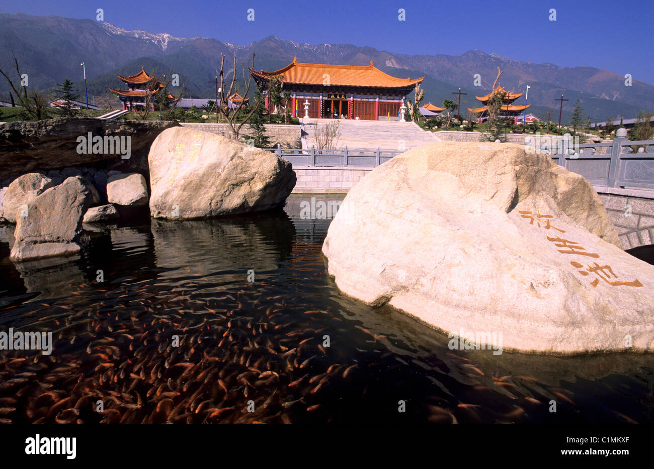 China, Yunnan province, Dali, temple at the west of the Three Pagodas ...