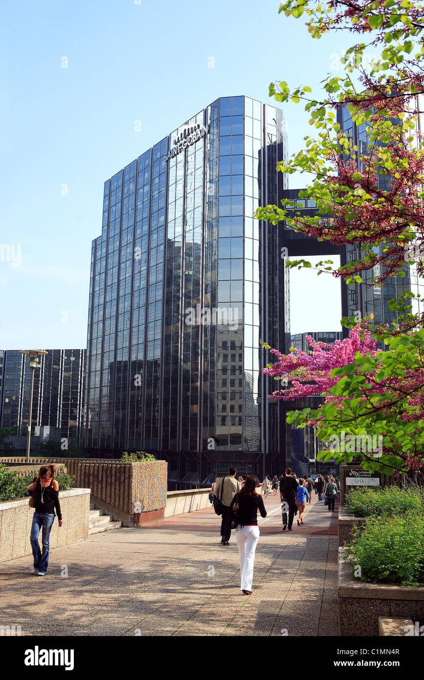 France, Paris, MK2 cinema on France Avenue and the National Library of ...