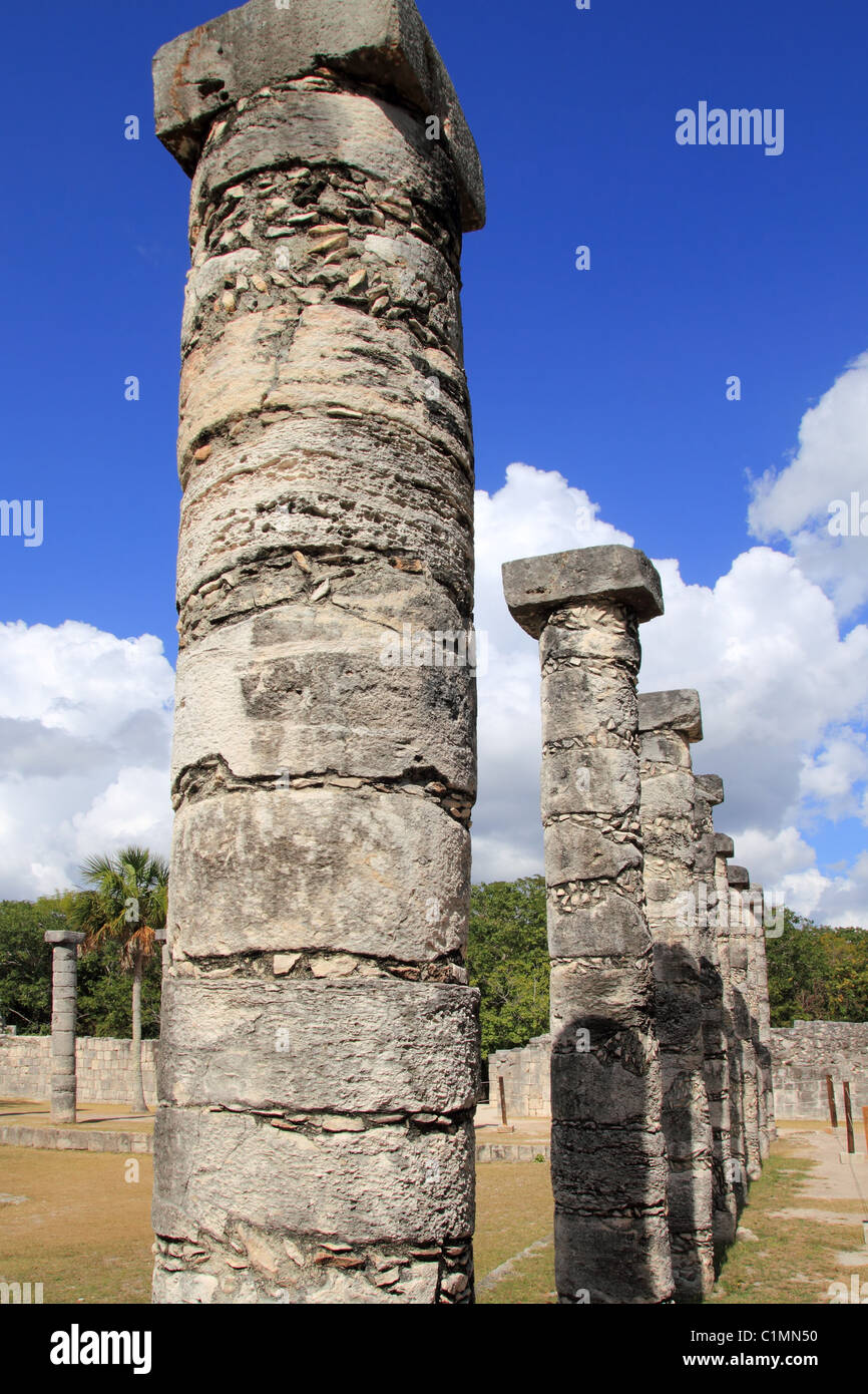 Columns Mayan Chichen Itza Mexico ruins in rows Yucatan Stock Photo - Alamy