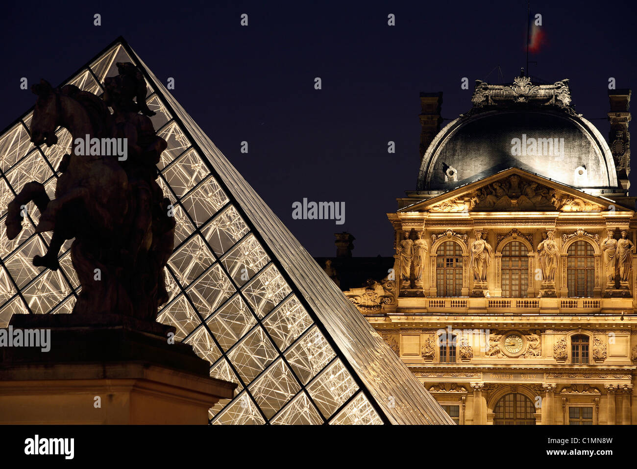 France, Paris, tulips Stock Photo - Alamy