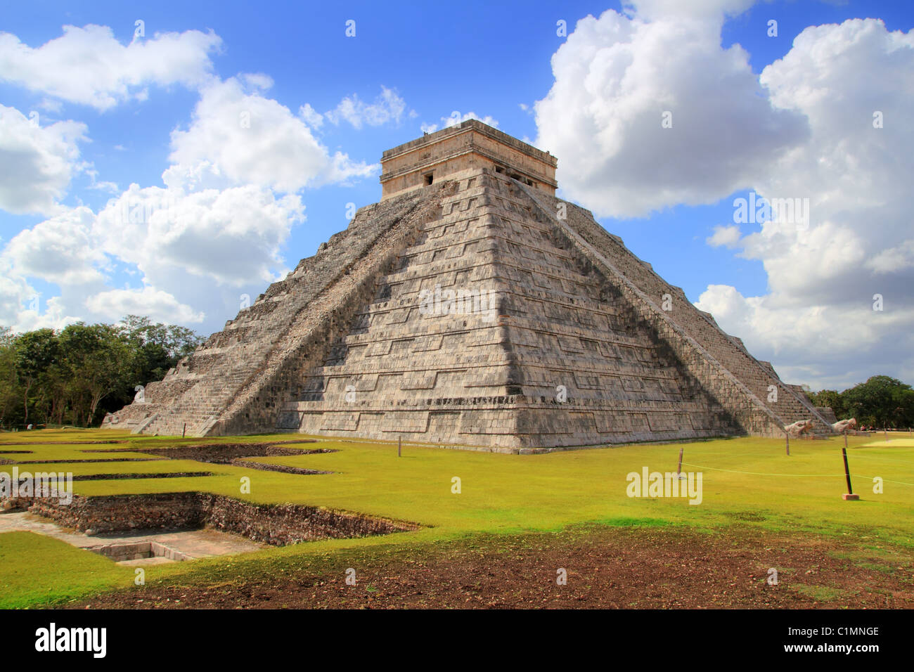 Chichen Itza Kukulcan Mayan Pyramid new underground excavation ...