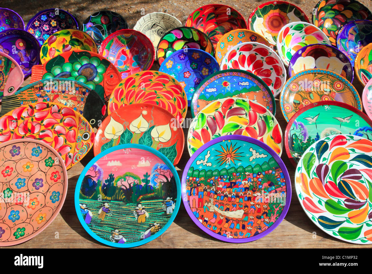 Mexican traditional crafts hi-res stock photography and images - Alamy