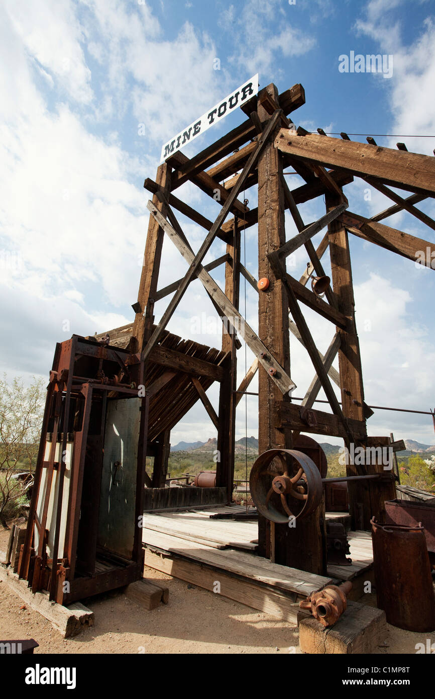 Tower at gold mine hi-res stock photography and images - Alamy