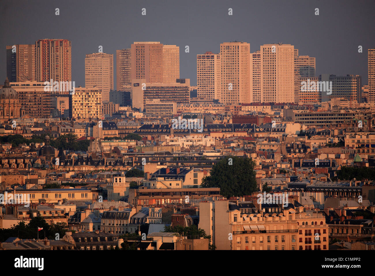 Overview paris france twilight hi-res stock photography and images - Alamy