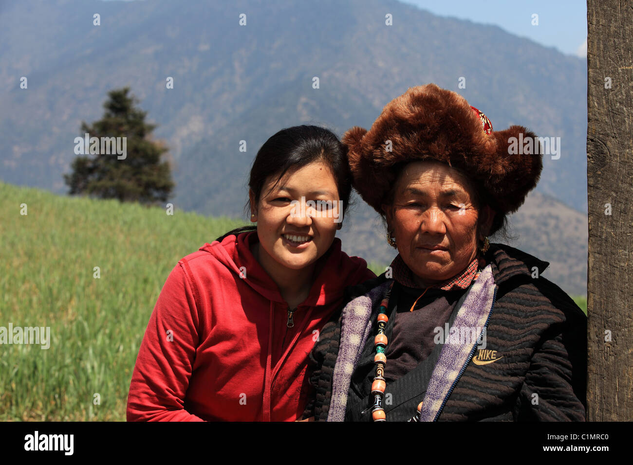 Nepal women traditional dress hi-res stock photography and images - Alamy