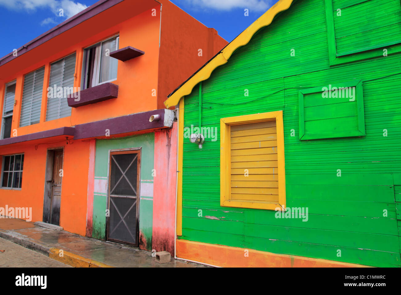 colorful Caribbean houses tropical vivid colors Isla Mujeres Mexico ...