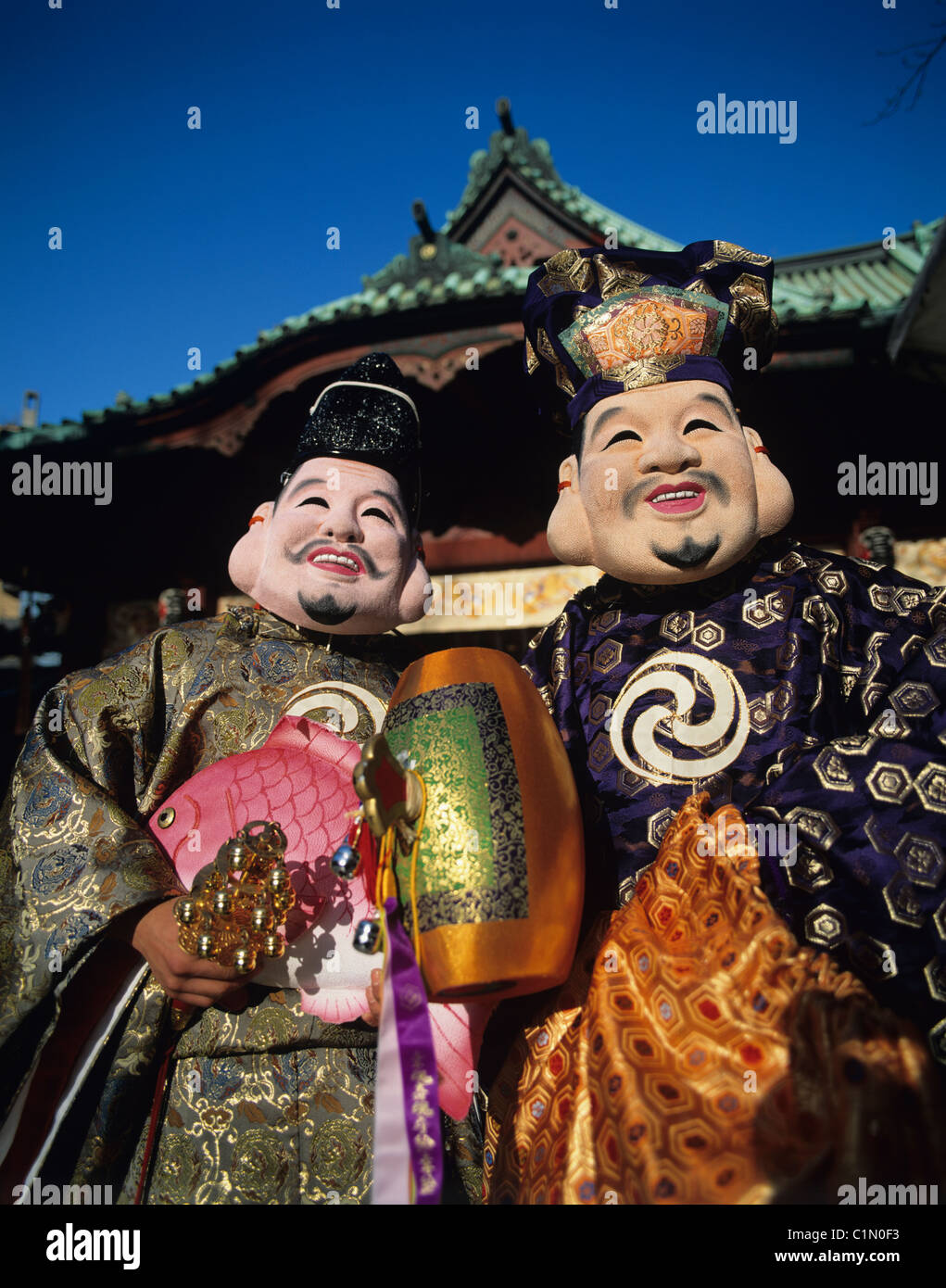 Japanese masks theatre hi-res stock photography and images - Alamy