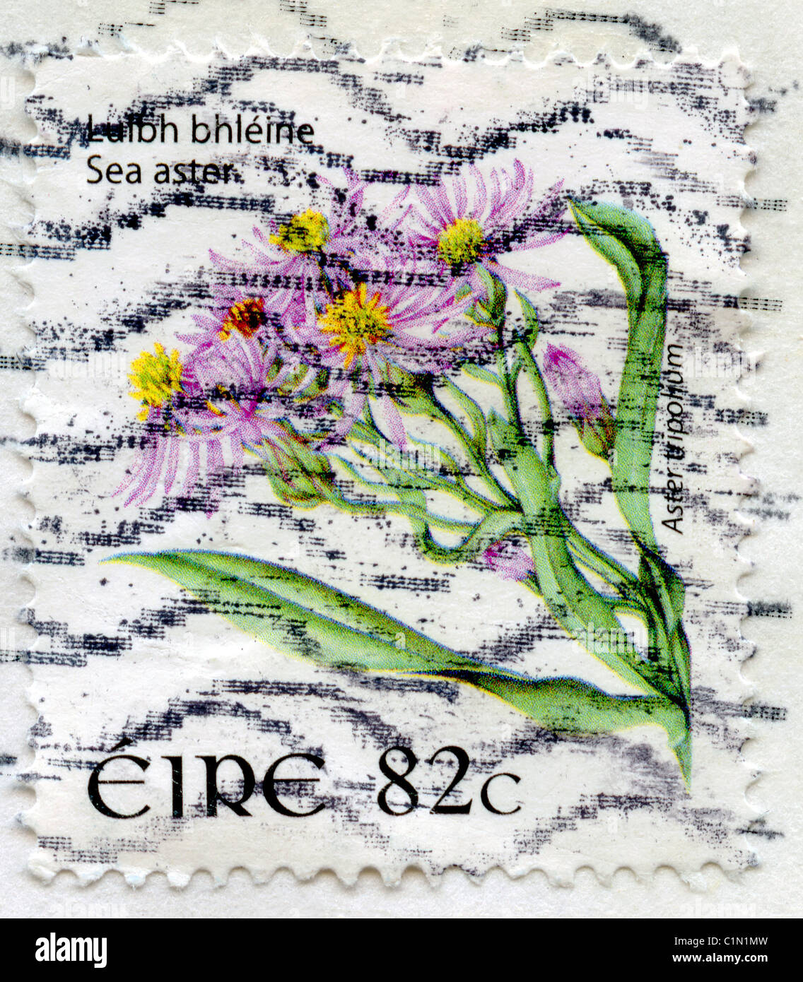 Postage stamp ireland hi-res stock photography and images - Alamy