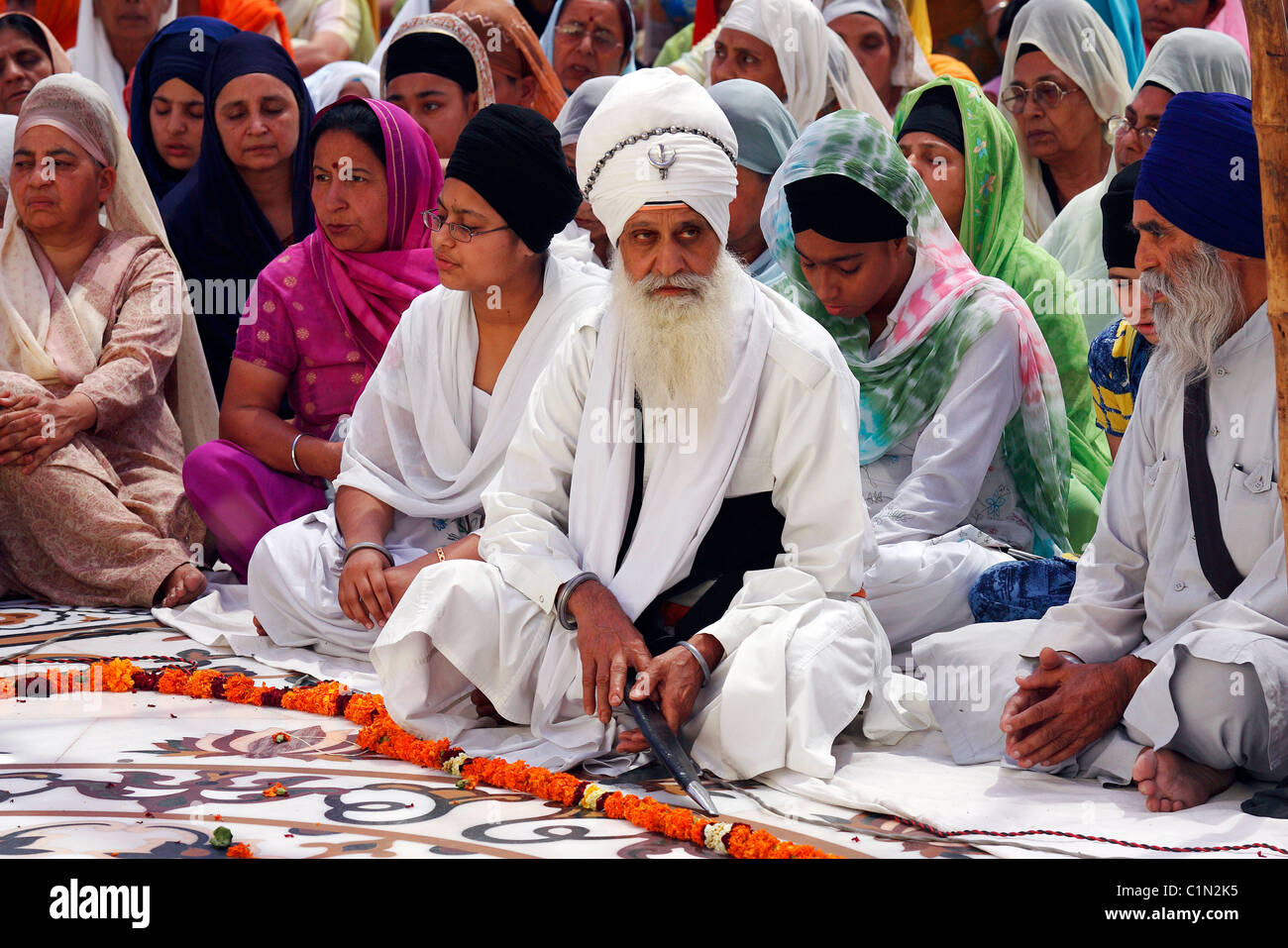 Swarn mandir hi-res stock photography and images - Alamy