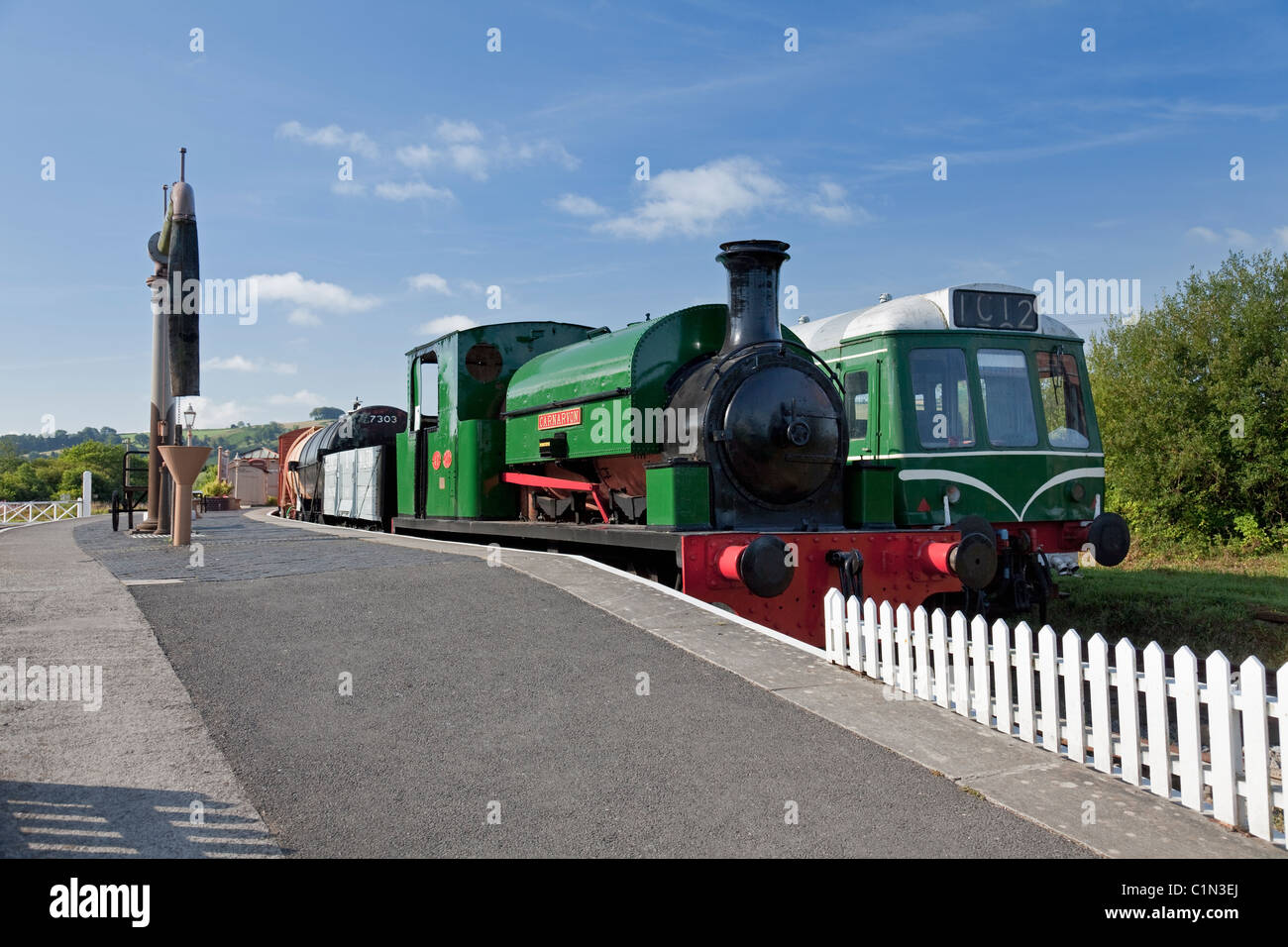 South devon steam railway station hi-res stock photography and images ...