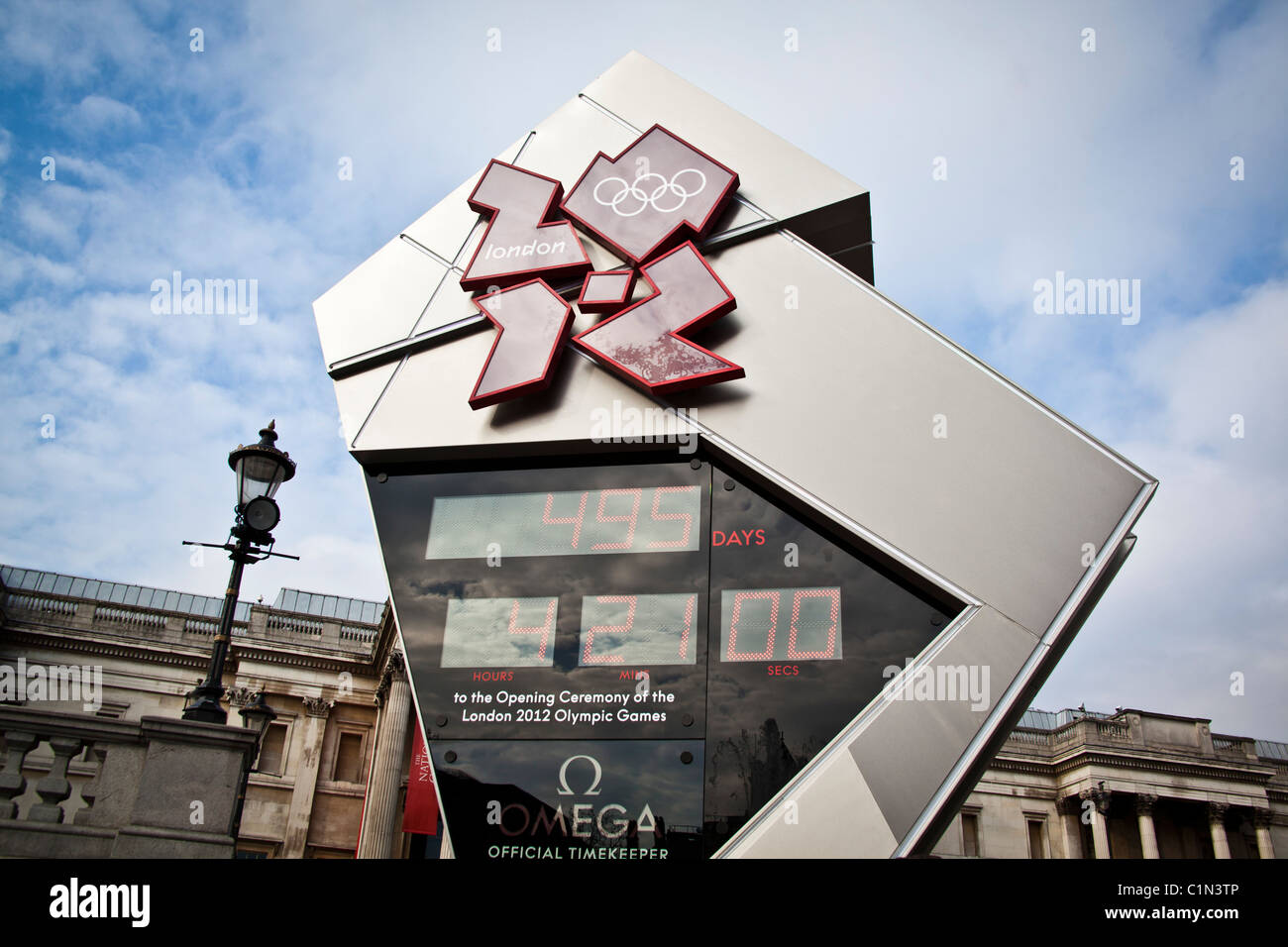 Olympics 2012 countdown to the Olympics clock in Trafalgar Square Stock ...