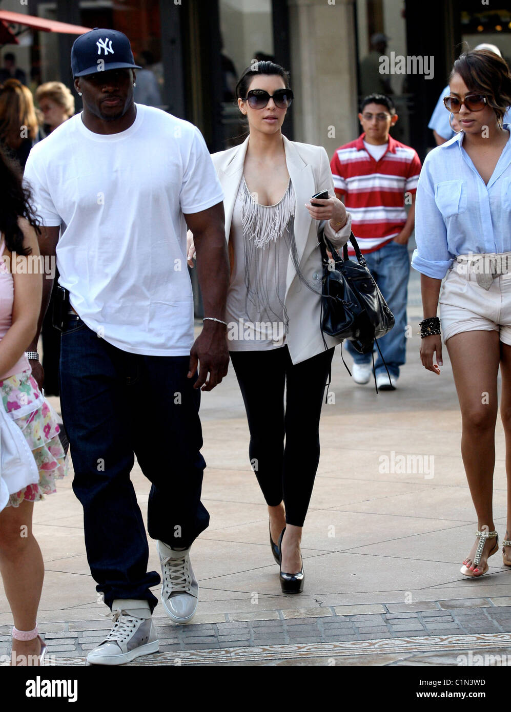 LaLa Vazquez, Kim Kardashian and Reggie Bush out shopping in Hollywood ...